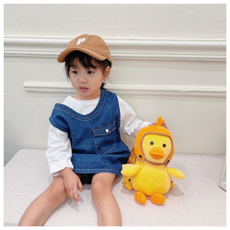 B. Duck Backpack Doll Furry Duck Cute Cartoon Velvet Animal Classic ...