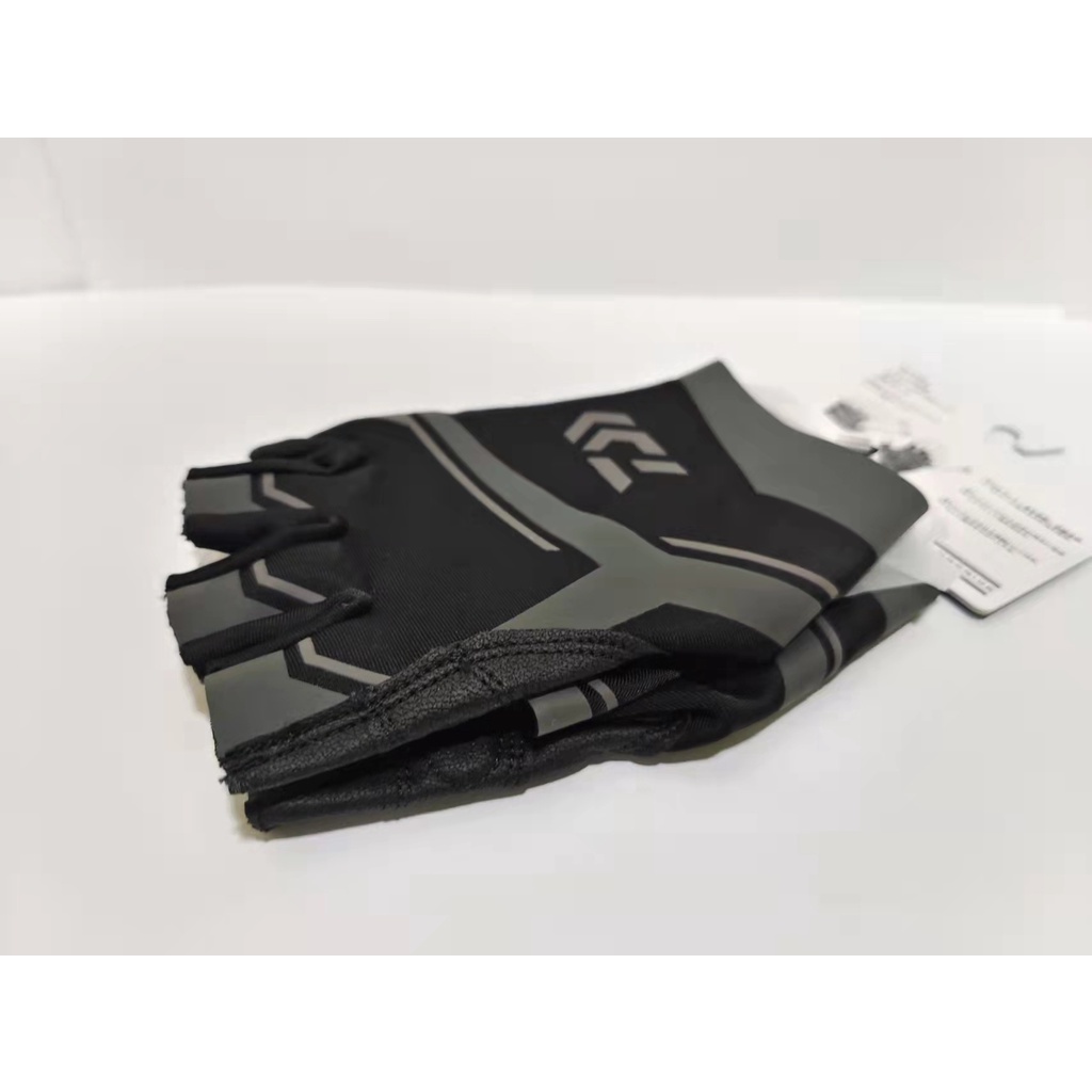 ORIGINAL DAIWA FISHING GLOVE ( DG-6122 , DG-6522 , DG-7221, DG-7323 ) | Shopee Malaysia