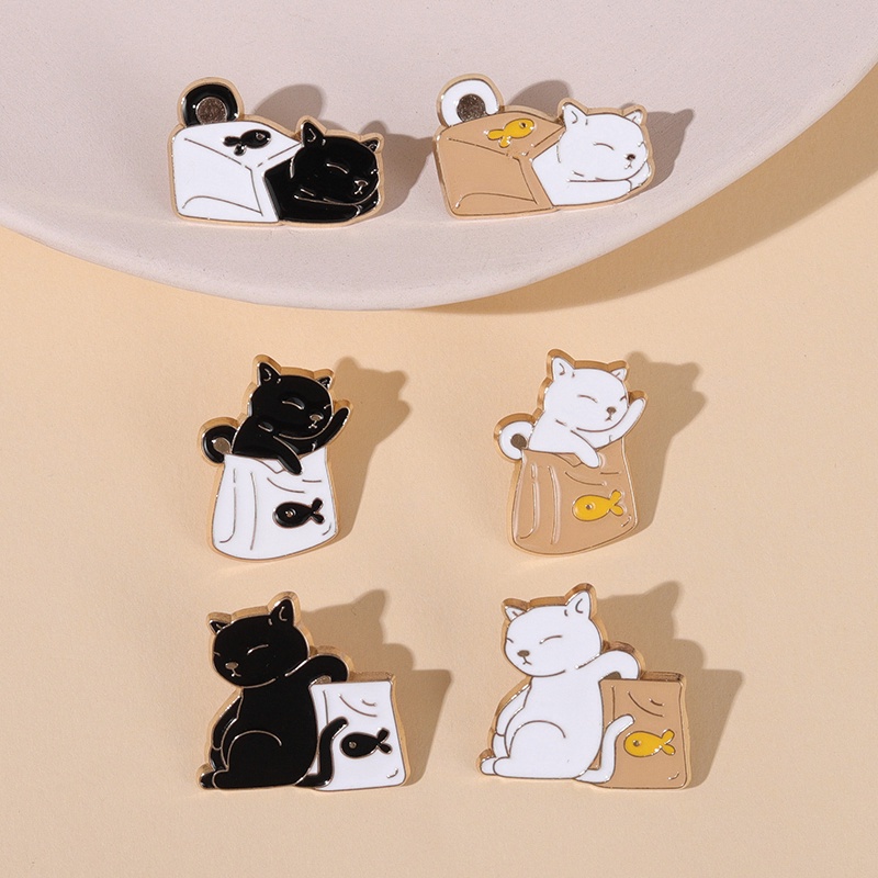 Cute Biack White Cats Enamei Pins Dried Fish Bag Brooch Cartoon Animal ...