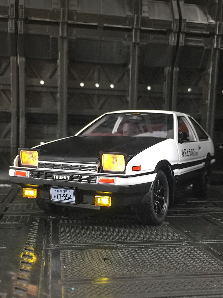ATSSB MINIAUTO 2407A-2 Toyota TRUENO AE86 1:20 Scale Initial-D Anime ...