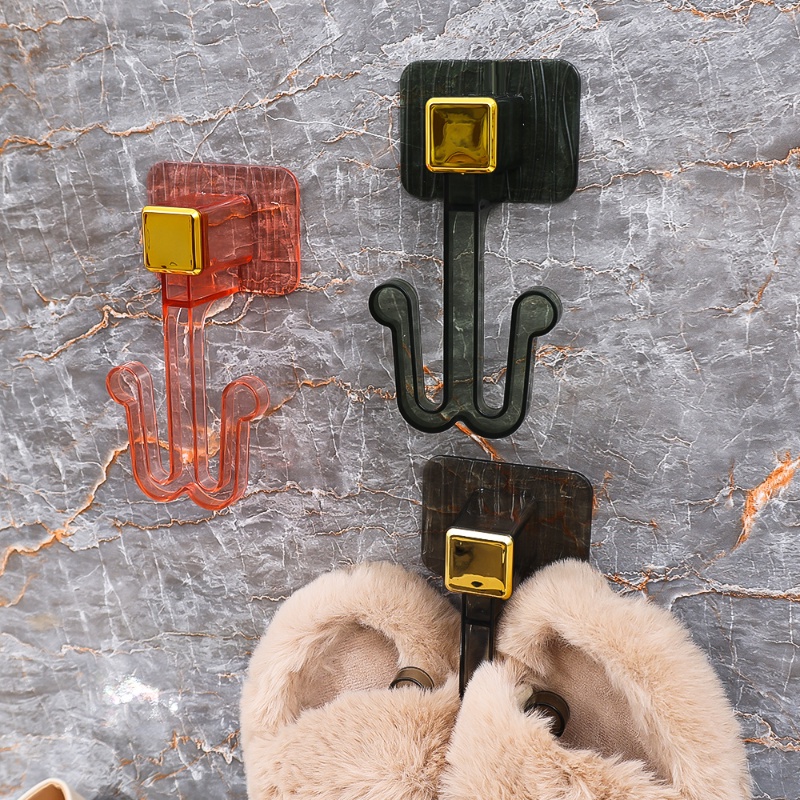 Wall-mounted Non-punched Slipper Holder / Space-saving Simple Slipper ...