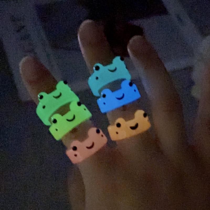 We Flower Trendy Rainbow Color Resin Luminous Frog Ring for Women Girls ...