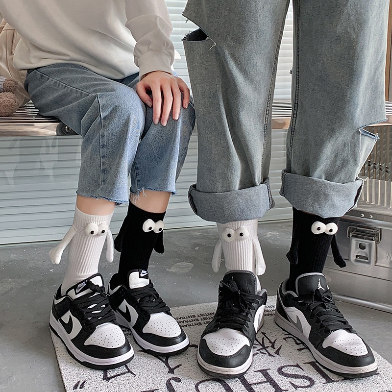 Funny Couple Socks Hand In Hand Socks Big Eyes Decor Sock Couple Gift ...