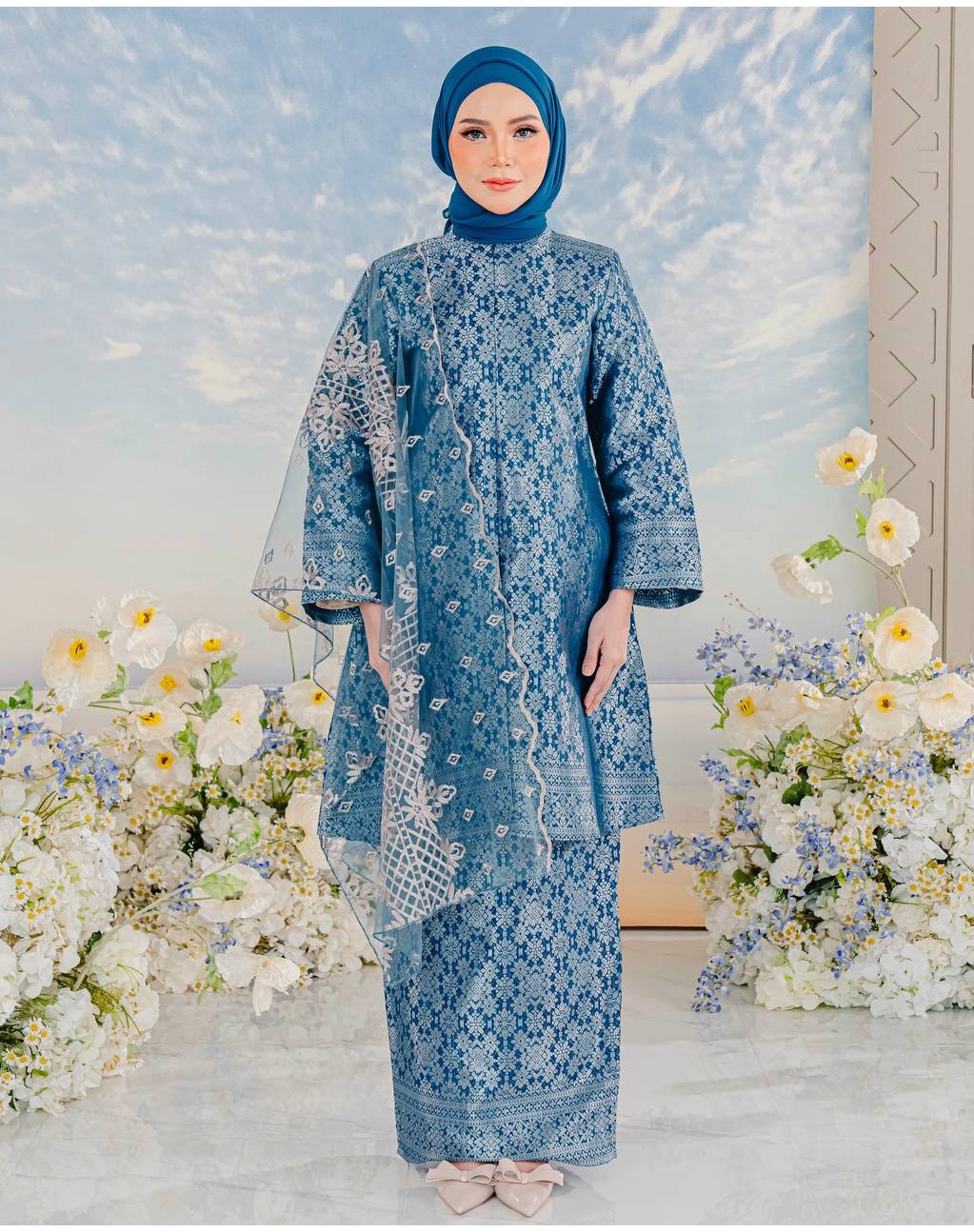 Tun Fatimah Songket Kurung in Teal Blue | Shopee Malaysia