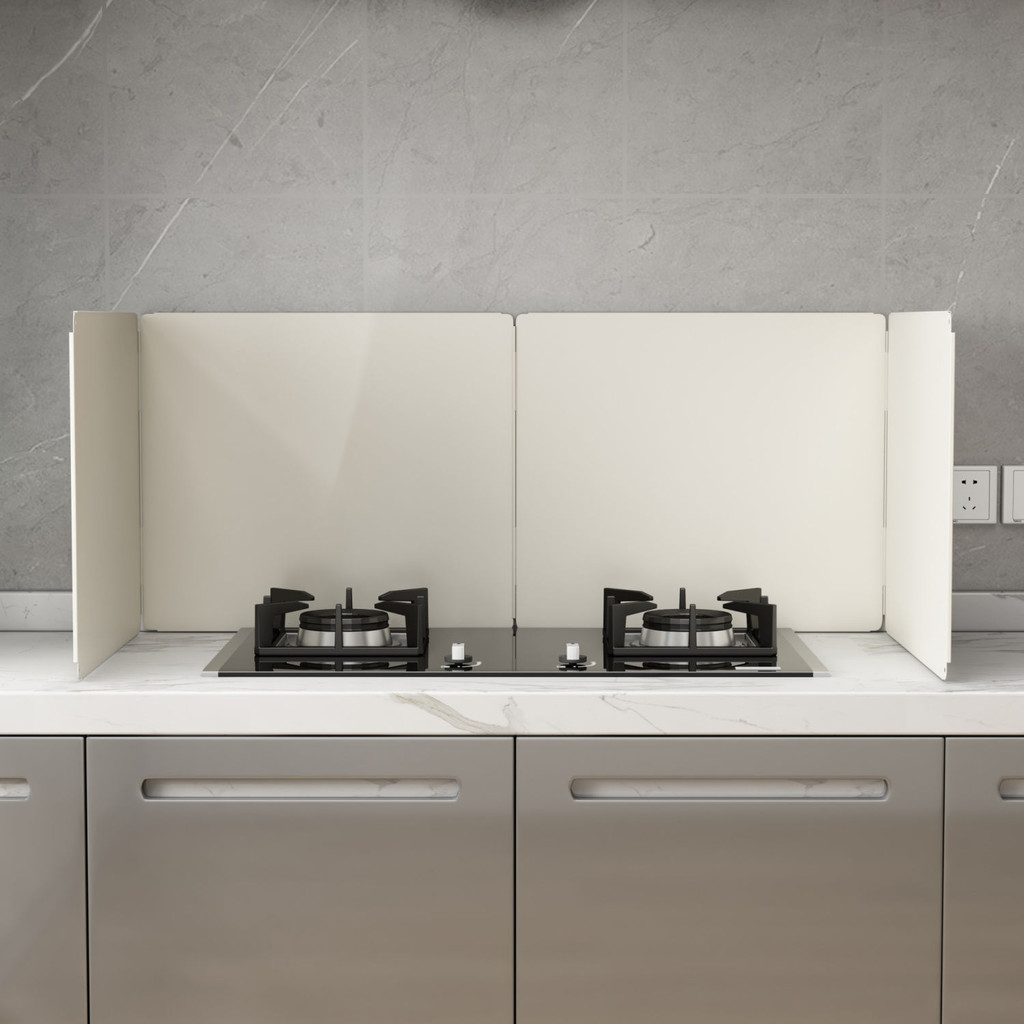 HOT!！ Kitchen Fireproof Baffle Cooking Splash Stove Heat Insulation Oil ...