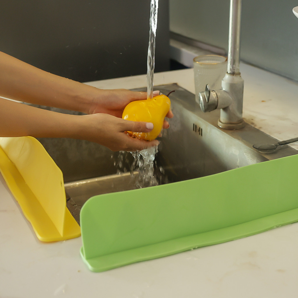 Upgrade Suction Cup Splash Water Baffle - Silicone Kitchen Sink Water ...