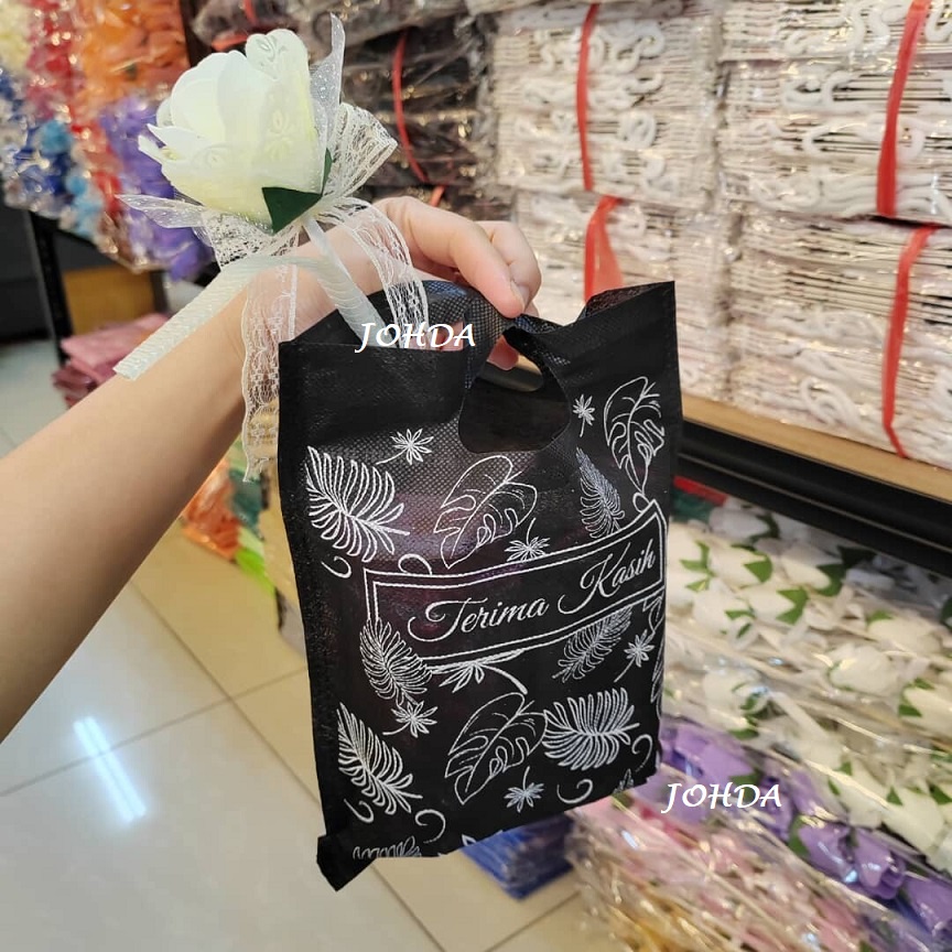 100pcs Beg Kain Beg Goodies Non-Woven Bag Beg Goodies Murah Gift Bag ...