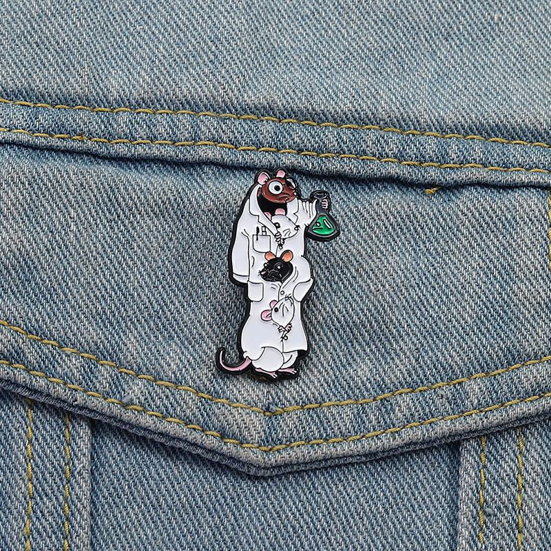 Funny Mouse Scientist Brooch Pins Cartoon Lab Chemistry Brooch Metal ...