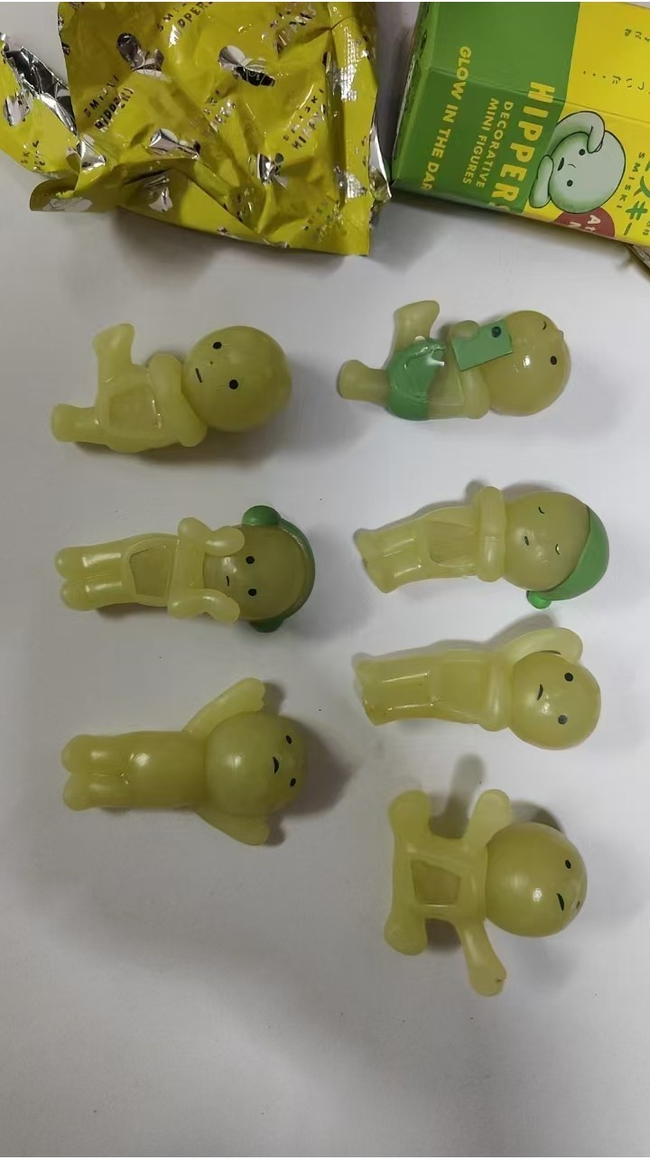 Smiski Hippers Phone Smiski Mini Figure Smiski Glow in The Dark ...