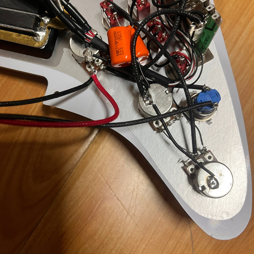 Left-handed Prewired Loaded Guitar Stratocaster Pickguard SSH Pick ...