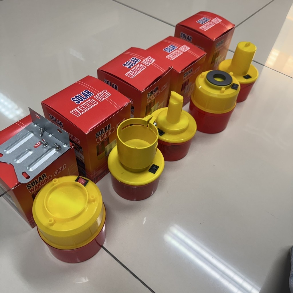 Solar Cell Emergency Lights Traffic Cones Warning Energy Reduce The ...