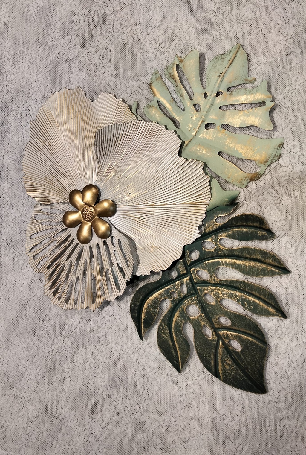 Romantika Wall Decor Floral Frame Iron Metal Wall Hanging Wall Hanger ...