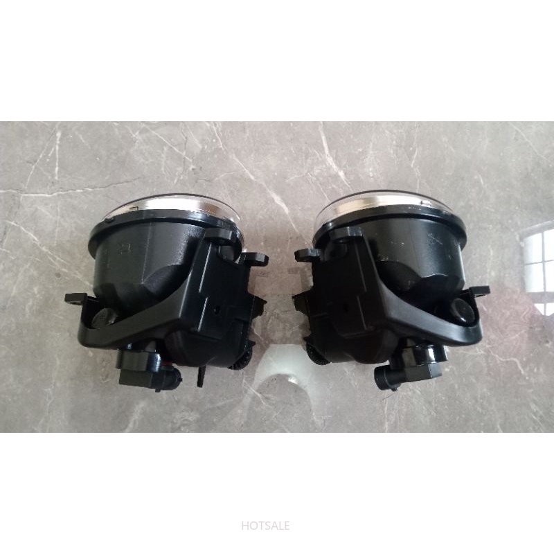 TOYOTA Innova Fog Lamp Light 2012-2019 (WITH FREE BULB) | Shopee Malaysia