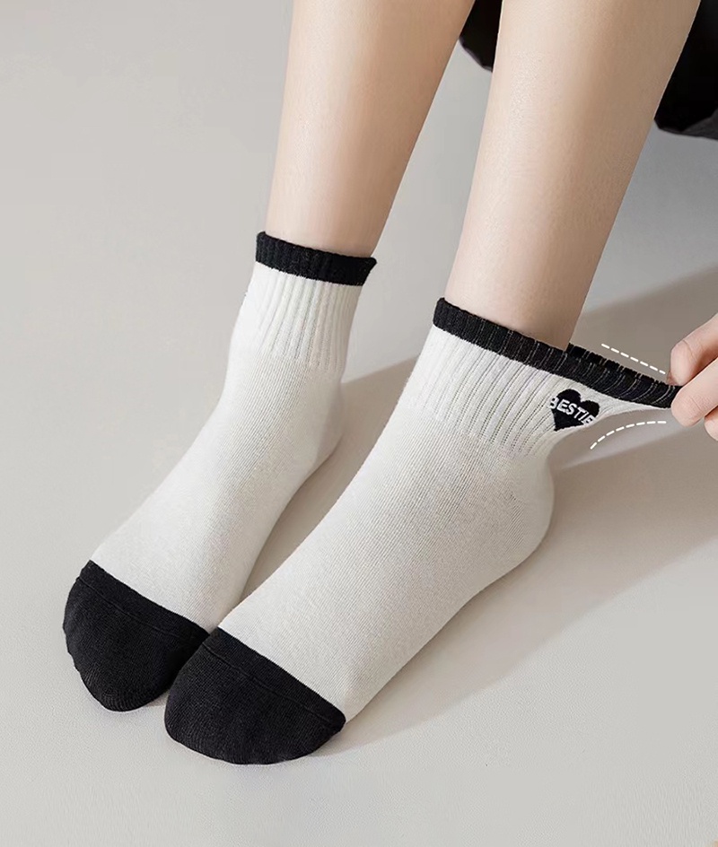 Ins Korean Students Girls Socks New Fashion Embroidery Women Short ...