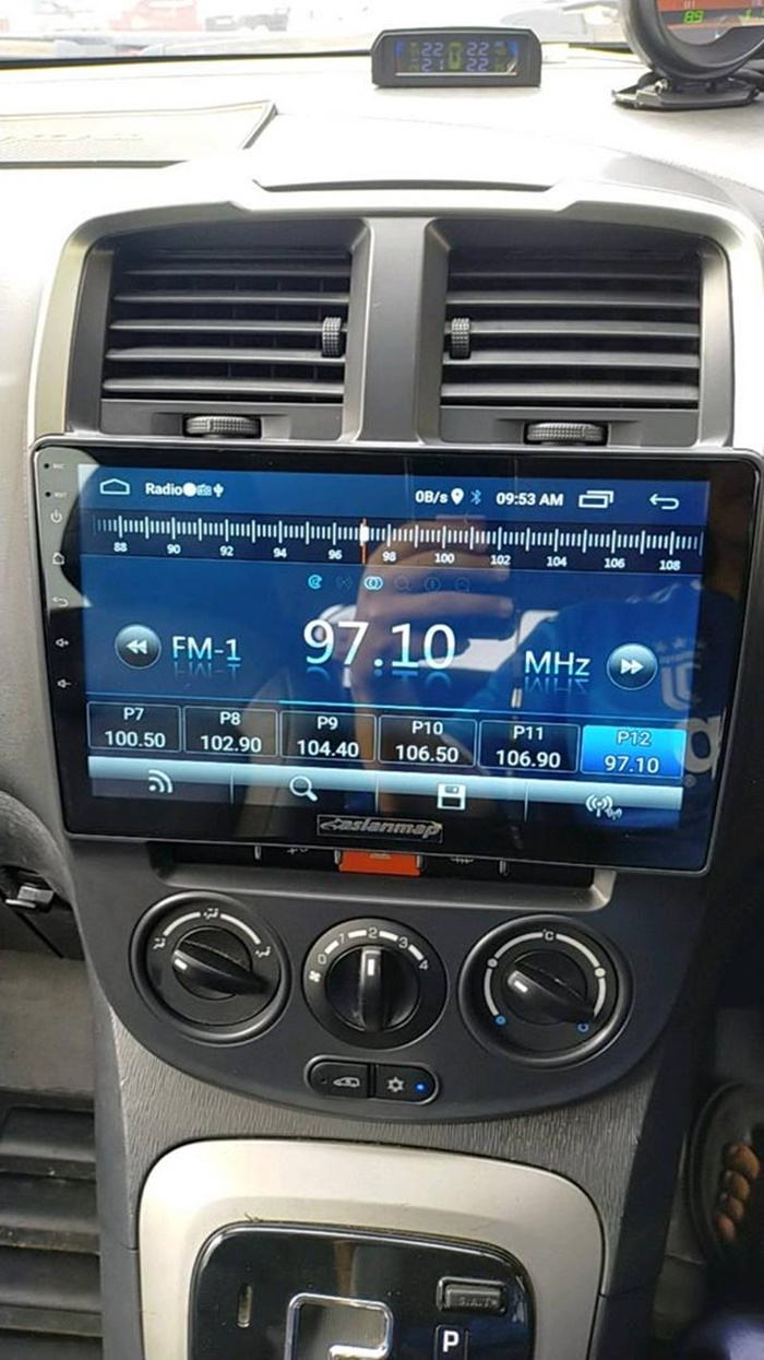 Proton Exora 2019 -2022 Black Silver Dashboard Audio Android Player ...