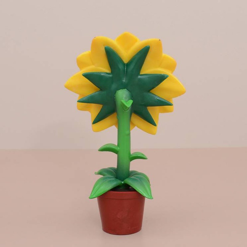 Sunflower Crayon Shin-chan Action Figure Model Sunflower Bonsai Toys ...