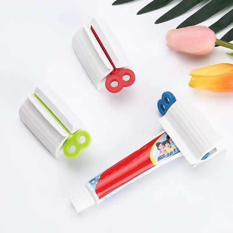 Kuba Toothpaste Squeezer Creative Simple Toothpaste Clip Cleansing Foam ...