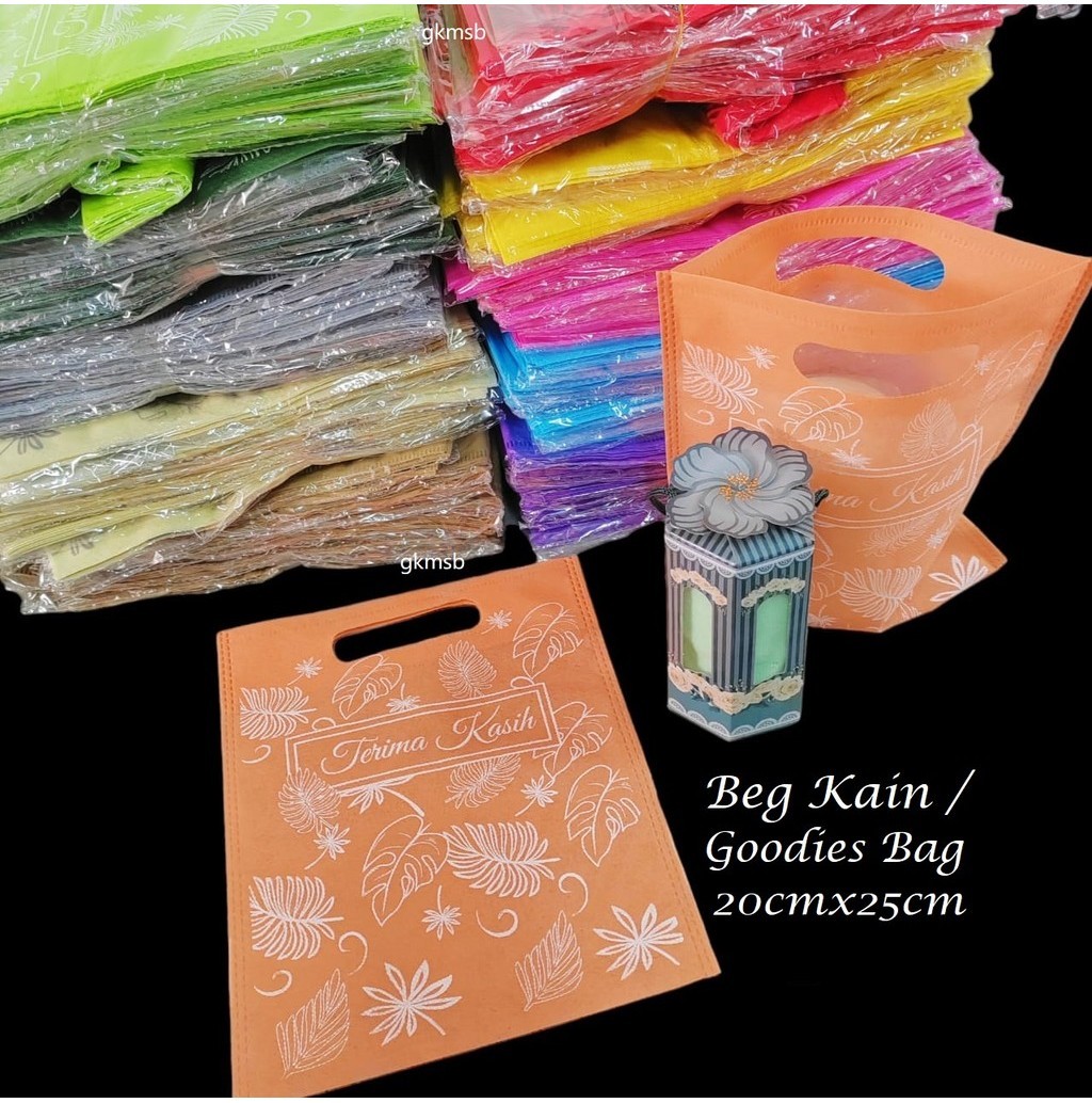 100pcs Beg Kain Beg Goodies Non-Woven Bag Beg Goodies Murah Gift Bag ...