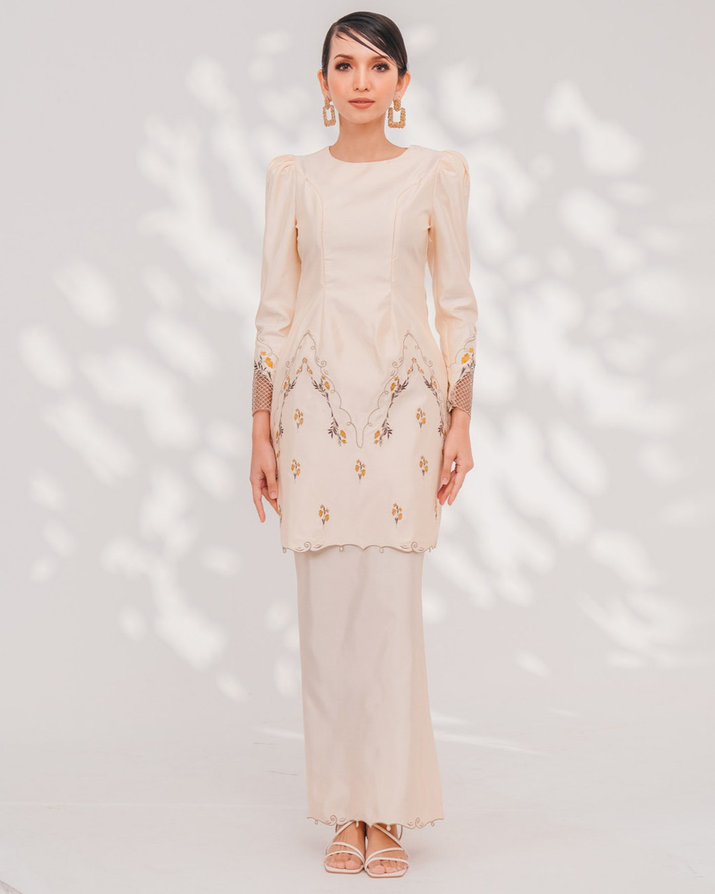 Farahani Kurung in Cream | Shopee Malaysia