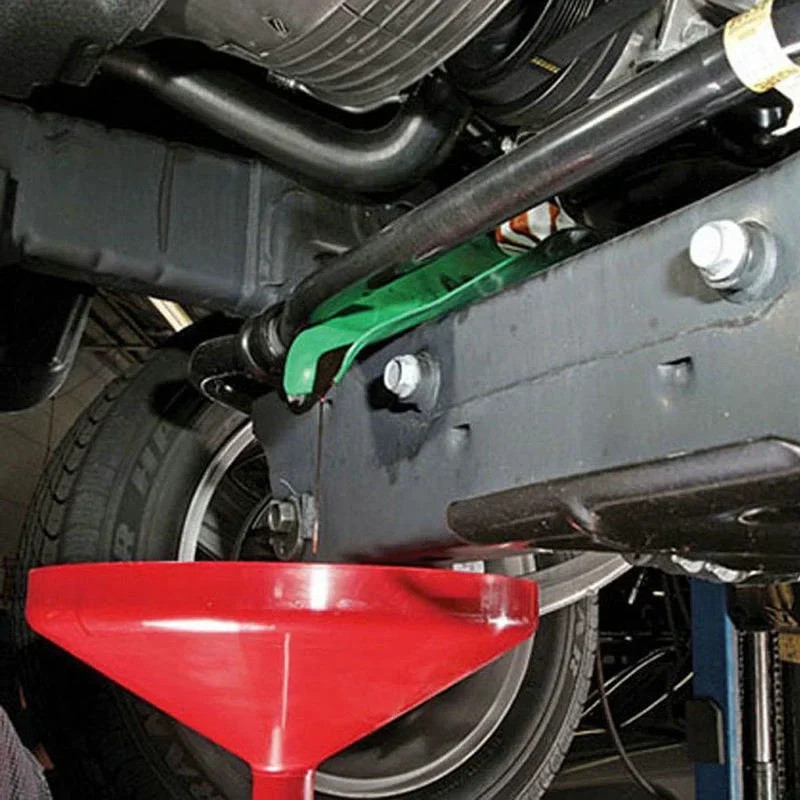 Flexible Draining Tool Foldable Car Funnel Oil Guide Plate Motorcycle ...