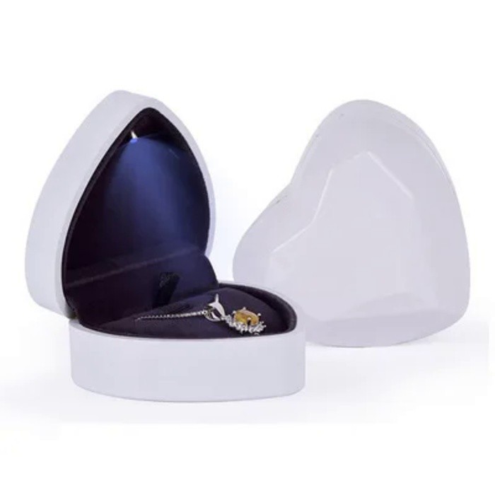 Creative Ring Box Heart Shape LED Light Jewelry Box Proposal Confession ...