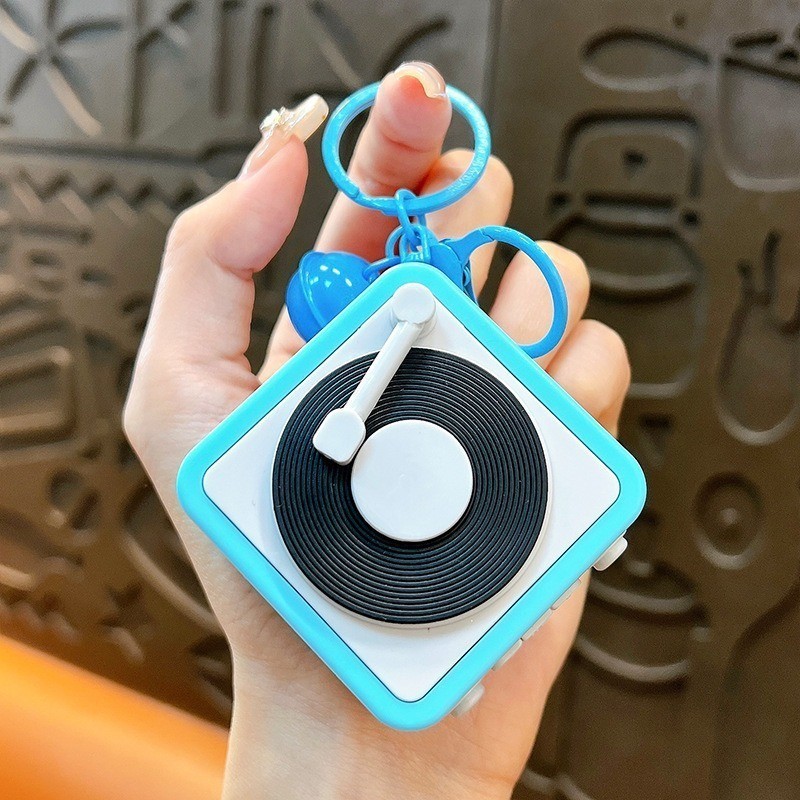 Creative Cute Classic Retro Phonograph Music Box Keychain Children Mini ...