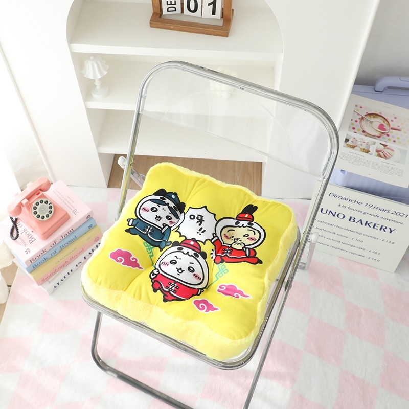 Miniso Chiikawa Fluffy Cushion Cute Cartoon Anime Chiikawa Chair Seat ...