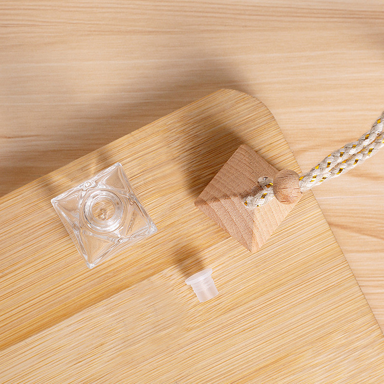 【20 Styles】Car Hanging Perfume Bottle Car Air Freshener Diffuser Bottle ...