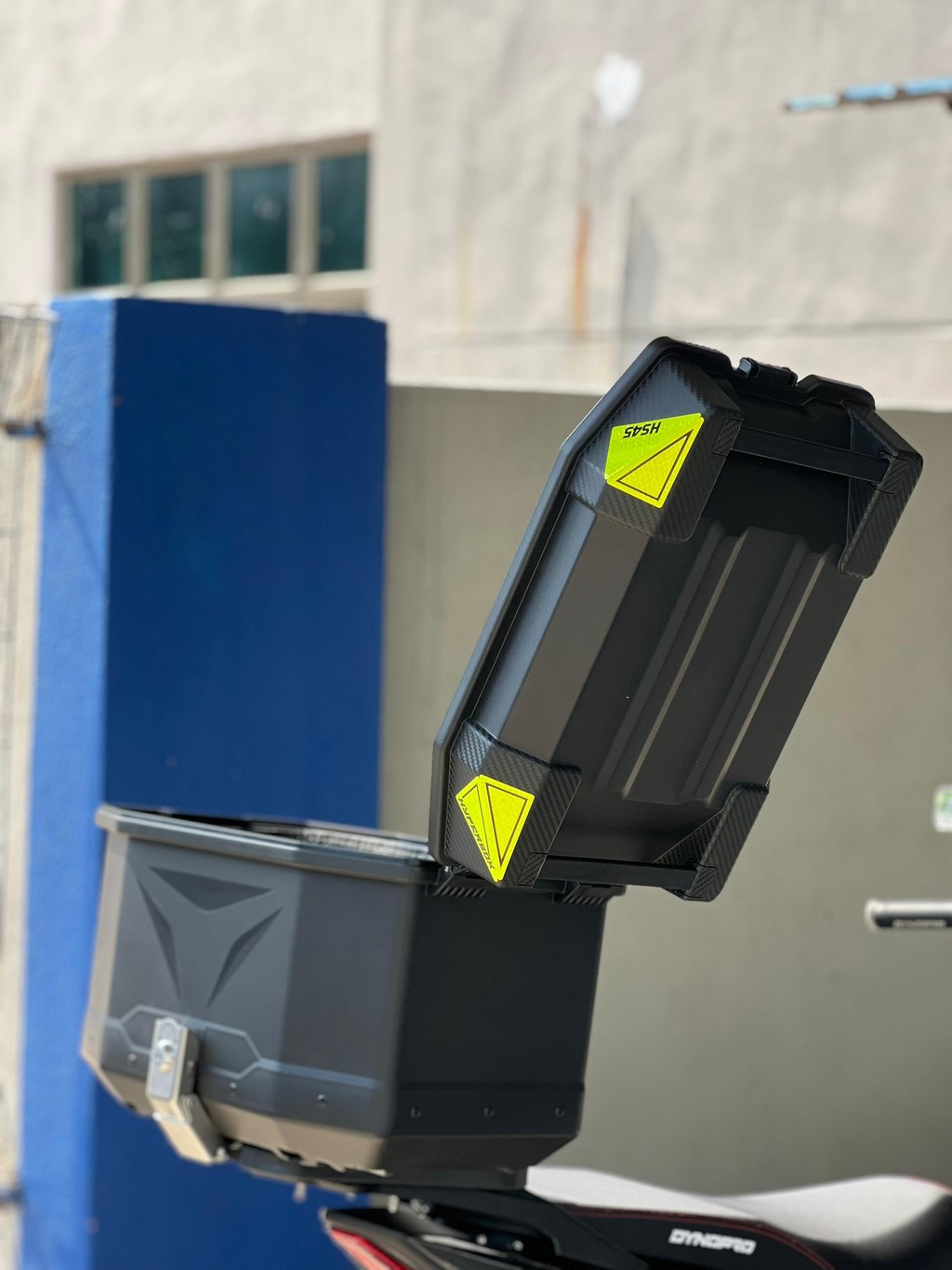 HYPERBOX V3 ABS TOP BOX HS45L BLACK | Shopee Malaysia