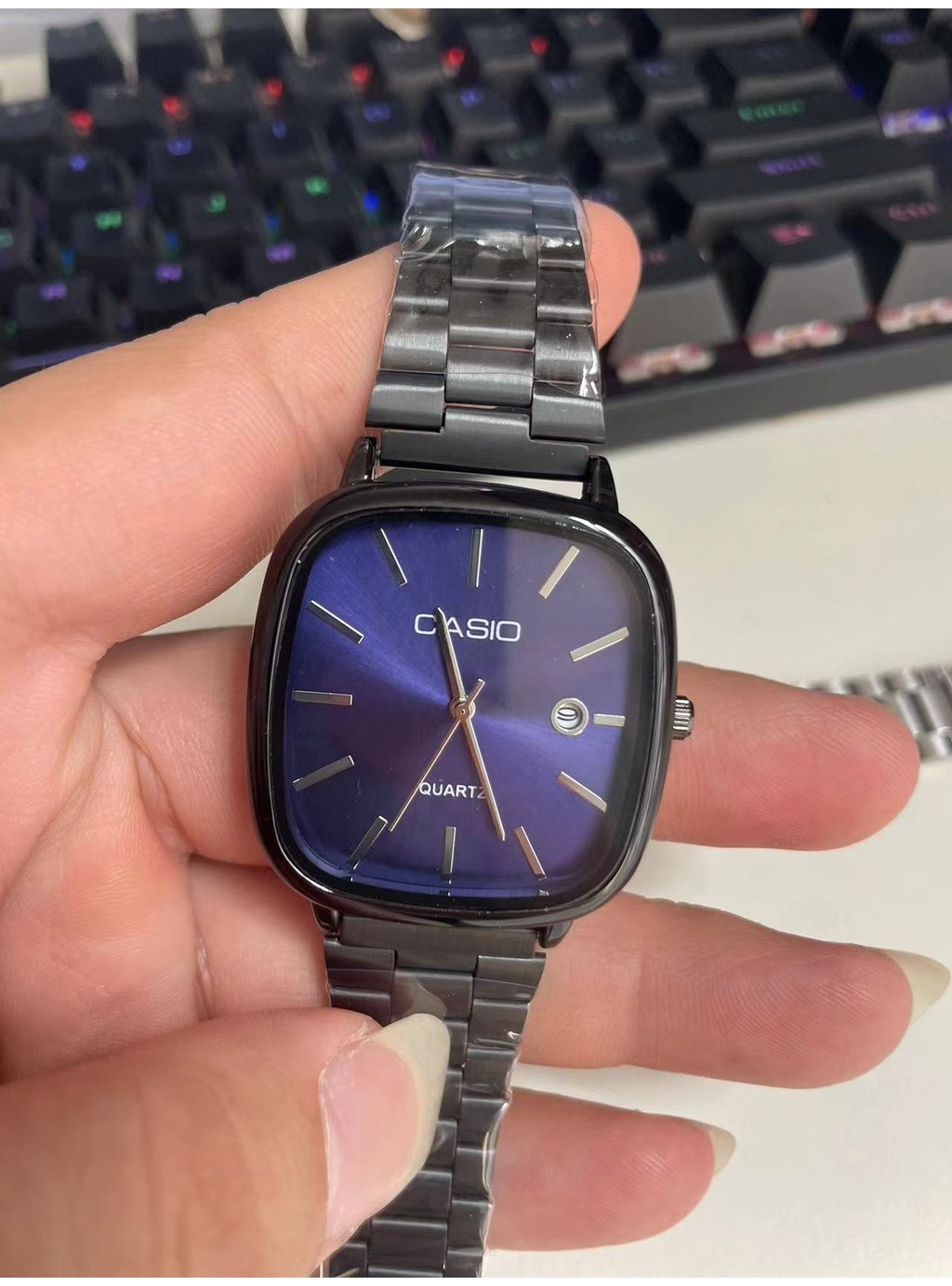 New Classic A138 Black Purple Tone Retro Watch, Colorless Stainless ...