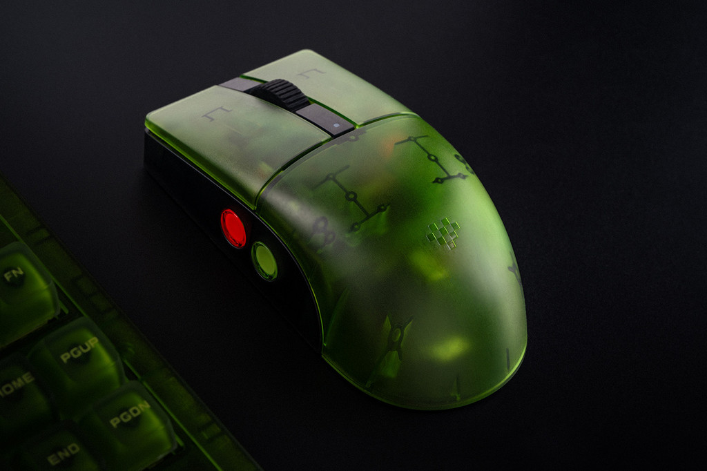 8BitDo Retro R8 Mouse with PAW 3395 Optical Sensor DPI 26K, Wireless 4K ...