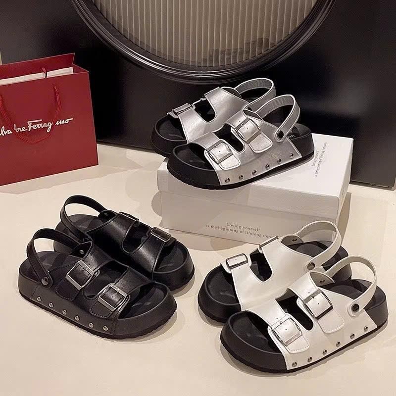 Super quality 4p padded sole sandals (small form order 1 size up ...