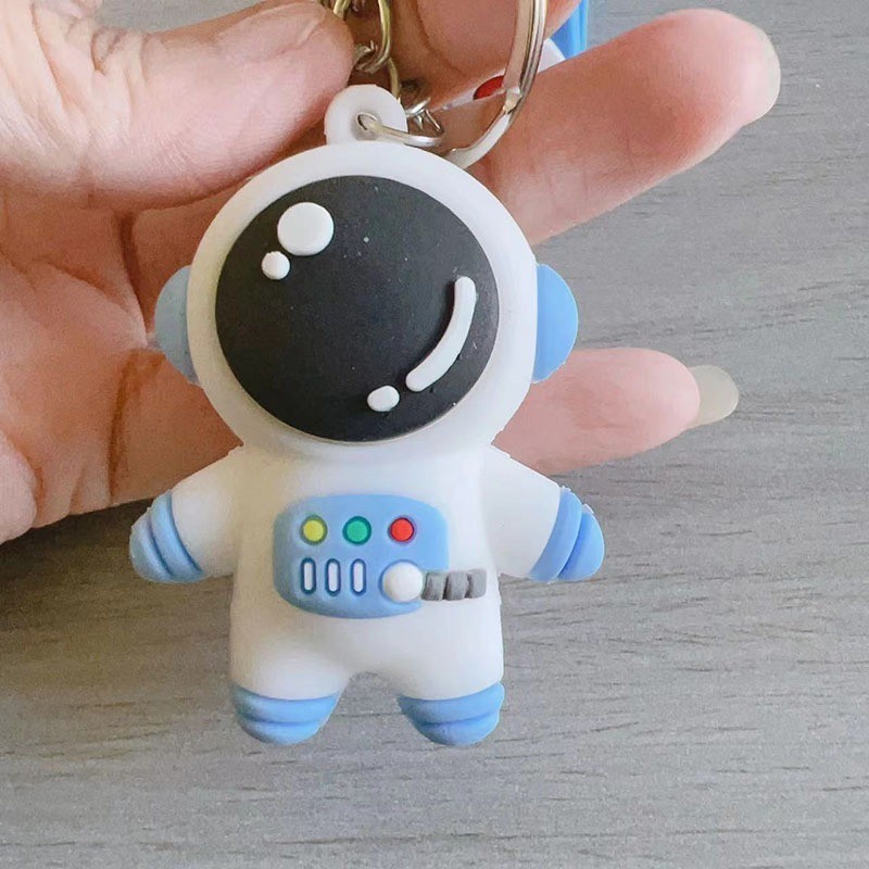 Spaceman Night Light Key Ring - Cute Bear, Cat Space Astronaut Keychain ...