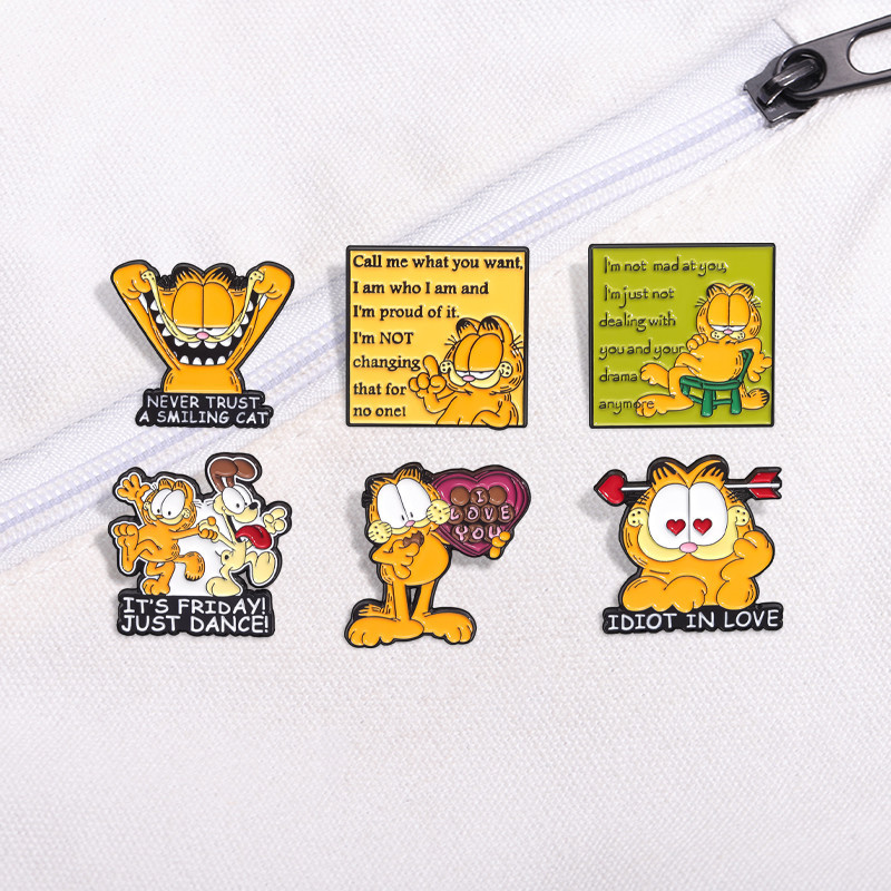 28 Styles The Garfield Show Pin Brooch Cartoon Cat Garfield Metal Badge ...