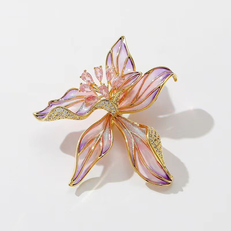 Brooch Female New Style Exquisite Flower Brooch Rhinestone Elegant ...