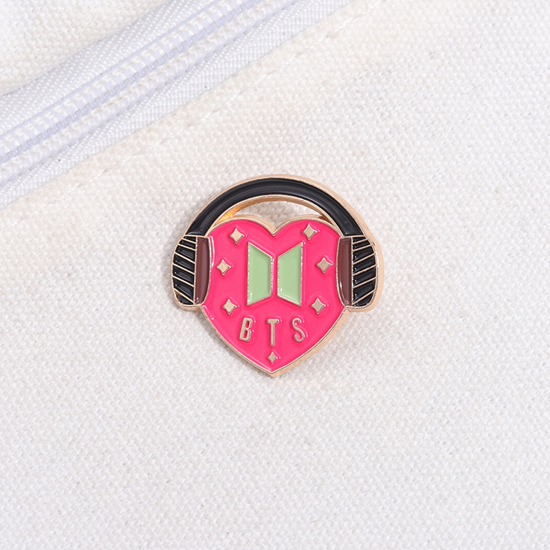 "BTS" Korean Boy Group Enamel Brooch Music Love Backpack Badge Gift To ...