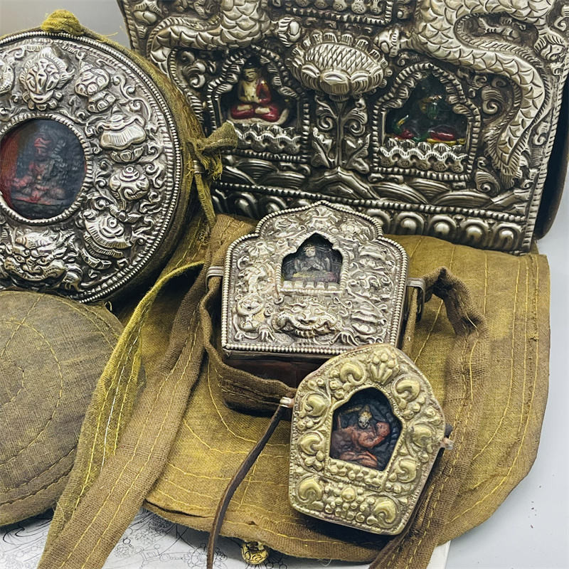 Tibet Auspicious 8 Treasures Pure Copper Gawu Box Wipe Pendant Retro ...