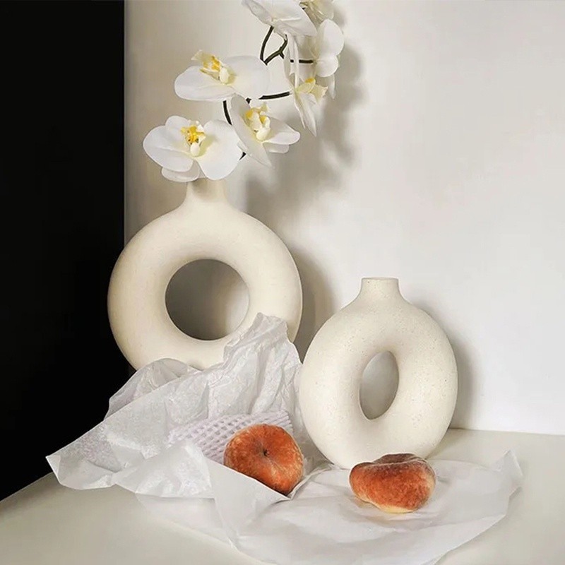Simple Style Ceramics Vase Nordic white Vase Creative Hollow Ceramics ...