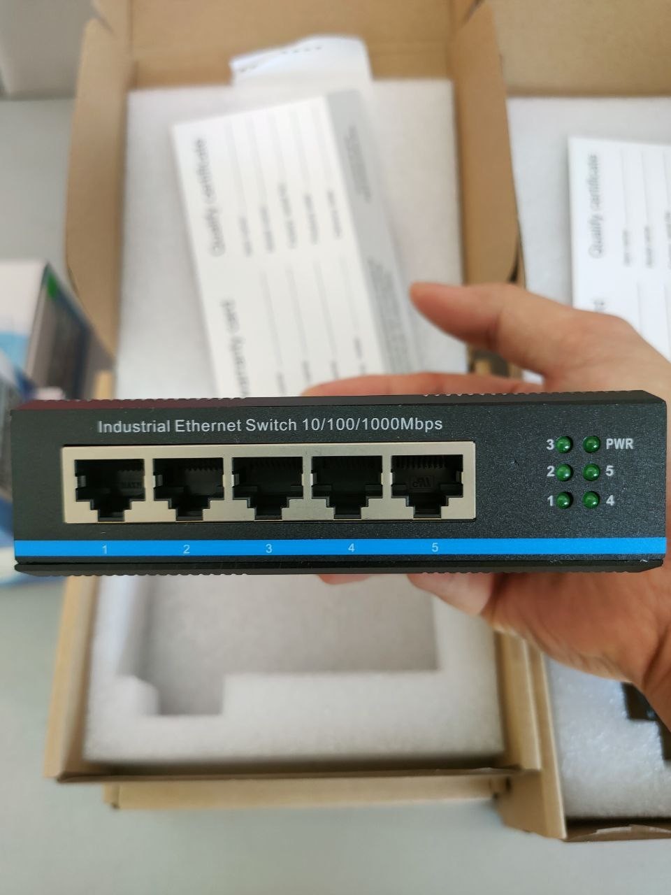 5 Port 8 Port 100Mbps 1000Mbps Gigabit Network Switch RJ45 LAN Desktop ...