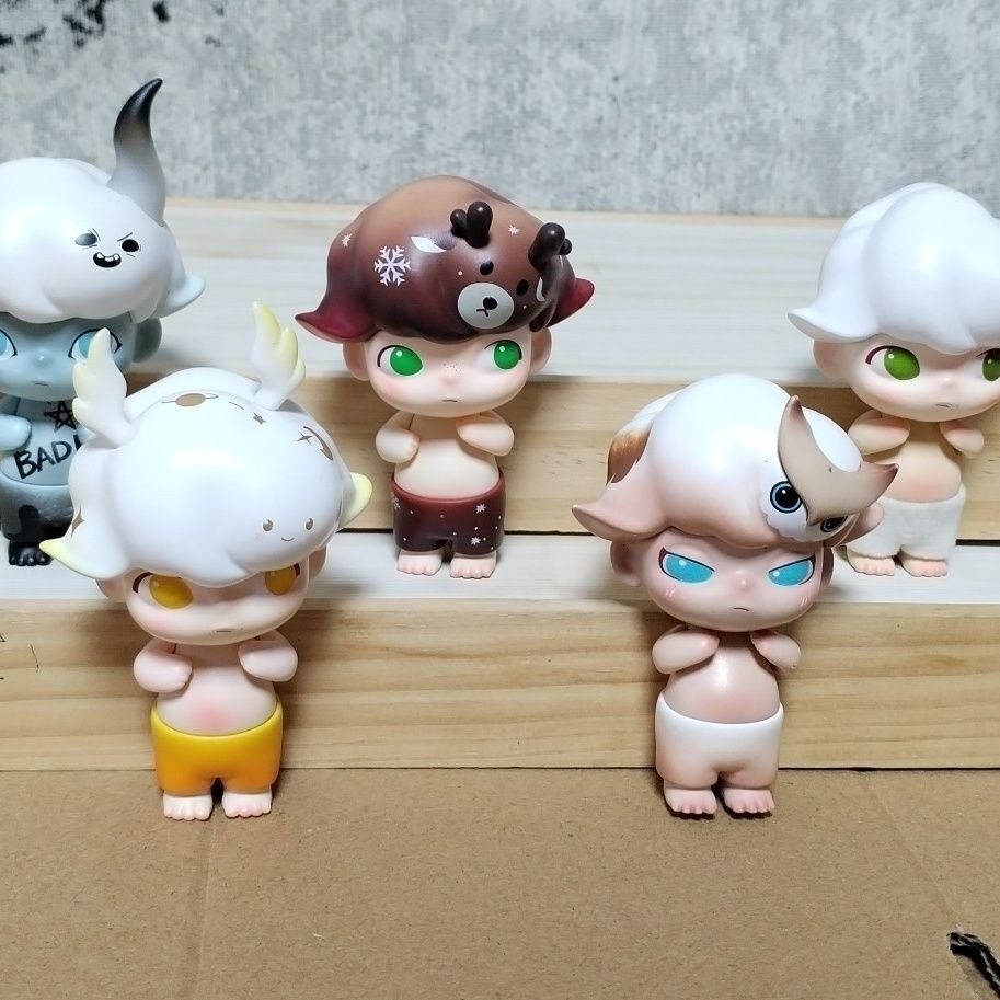 P POPMART POPMART DIMOO Classic Replica Series Mystery Box Decoration ...