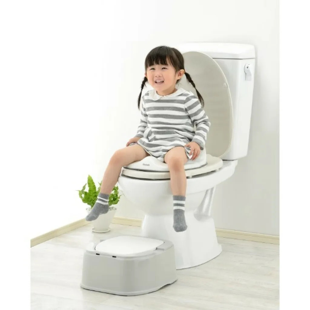 Original Richell Pottis Step and Potty K, Baby and Children Three-Stage ...