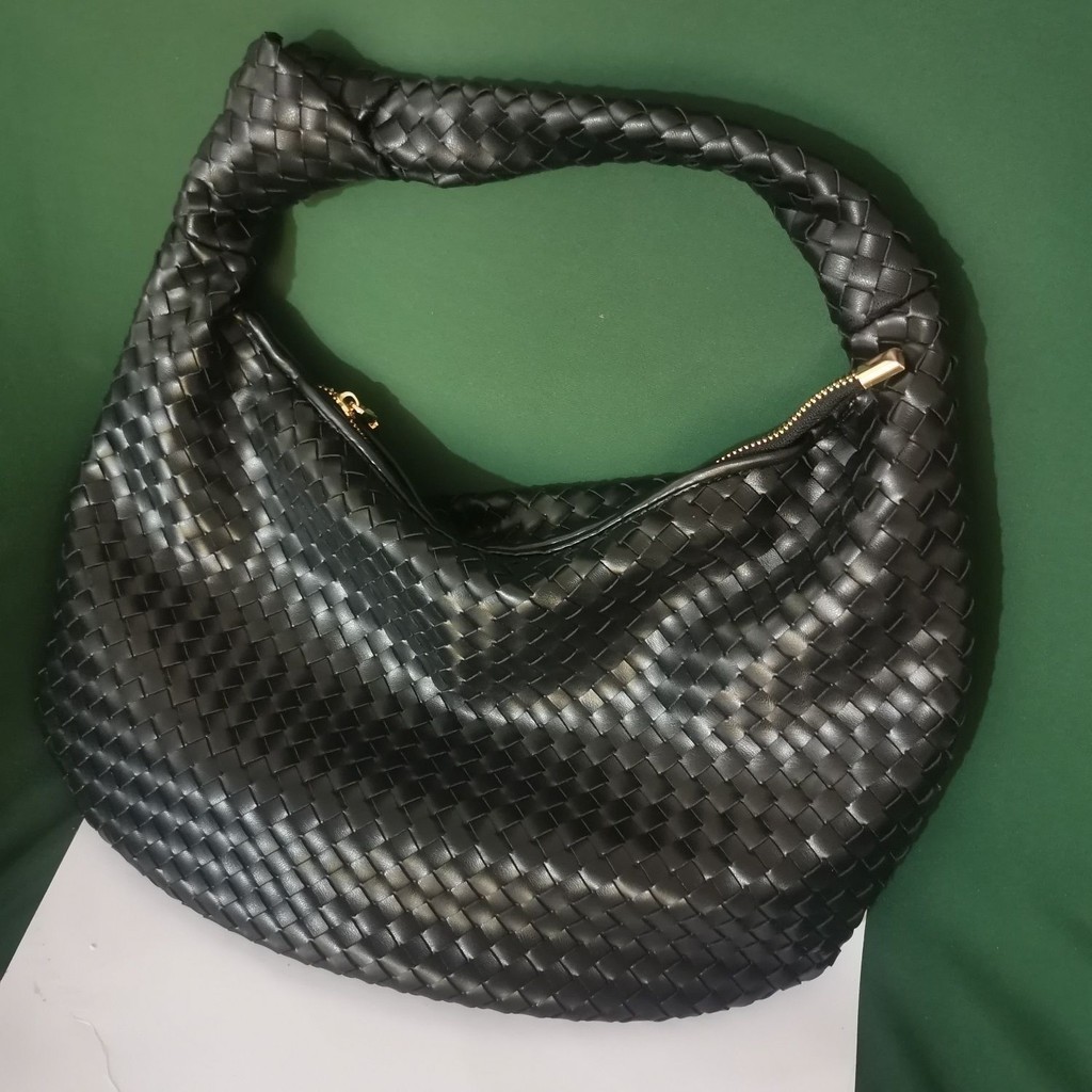【MY STOCK】Retro Hand-Woven Bag Cross-Body Underarm Bag High-End Feeling ...