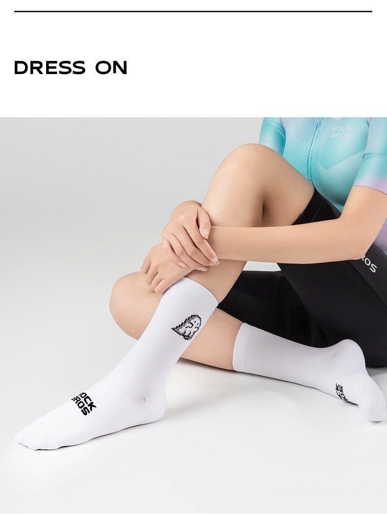 【MY Delivery】ROCKBROS Cycling Socks Mid-Calf Sweat-Wicking and Quick ...