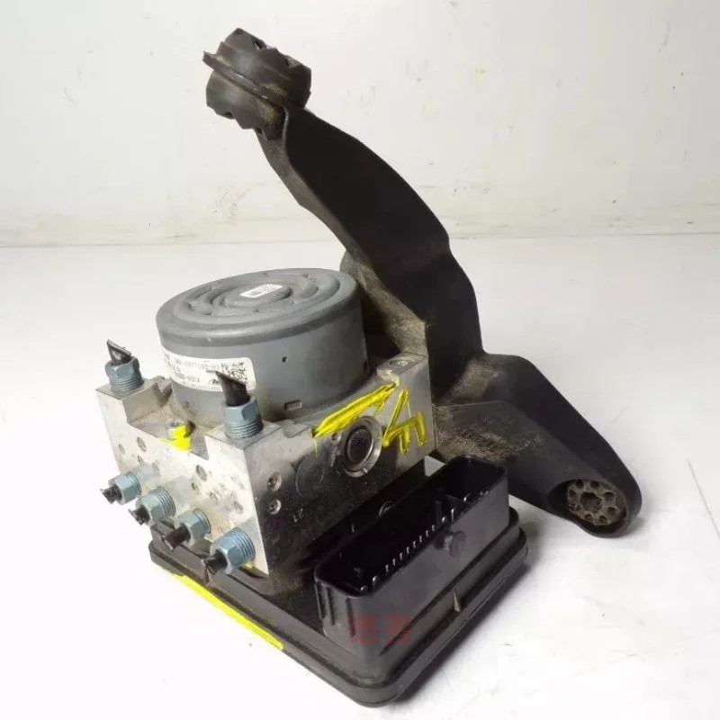 Suitable for BMW X1 F49 F48 E84 X2 F39 220 225I F45 F46 ABS pump ...