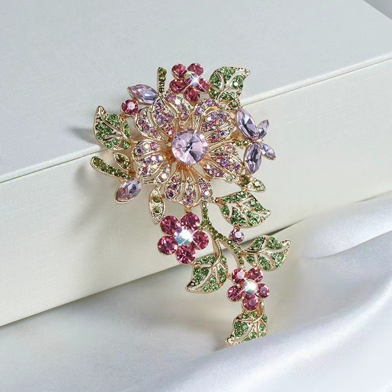 Brooch Female European American High-End New Style Flower Brooch Luxury ...
