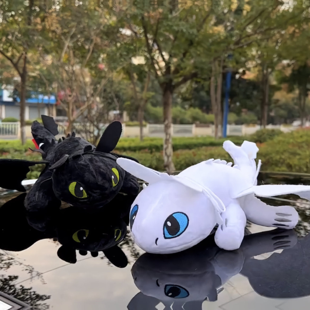 Toothless decoration little flying dragon doll motorcycle motorcycle ...