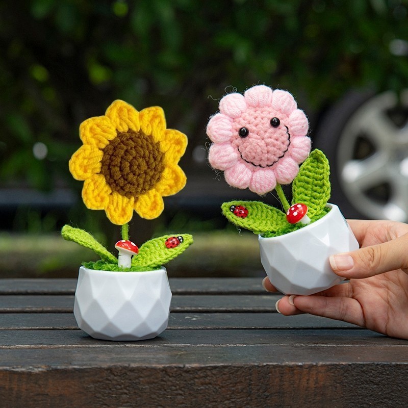 Ins Smiley Sunflower Pot Cute Woolen Desktop Puffs Mini Woolen Flower ...