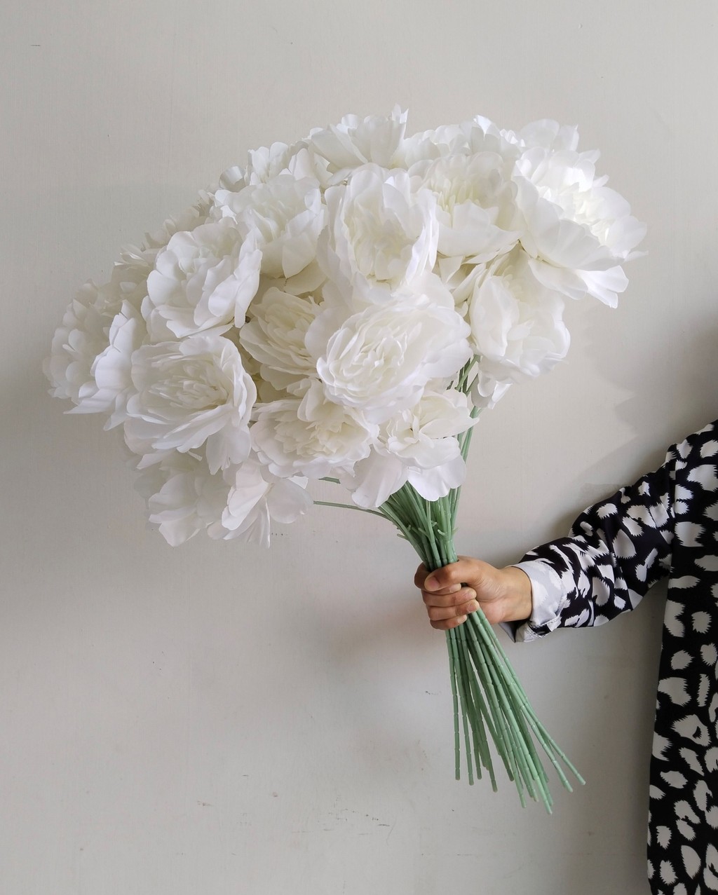 Koleksi Lelong Daun & Bunga Warna Putih Untuk Dekorasi Rumah Pelamin ...