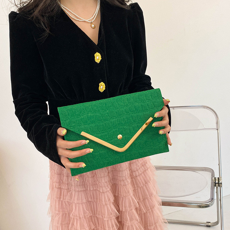 Red Rose Fashionable Envelope Handbag For Women With Soft Felt Material ...