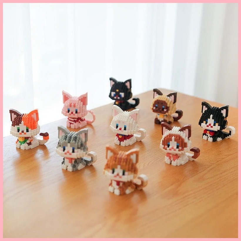 Kitten Building Blocks With Tiny Particles That Can Lie Down And Sit On ...